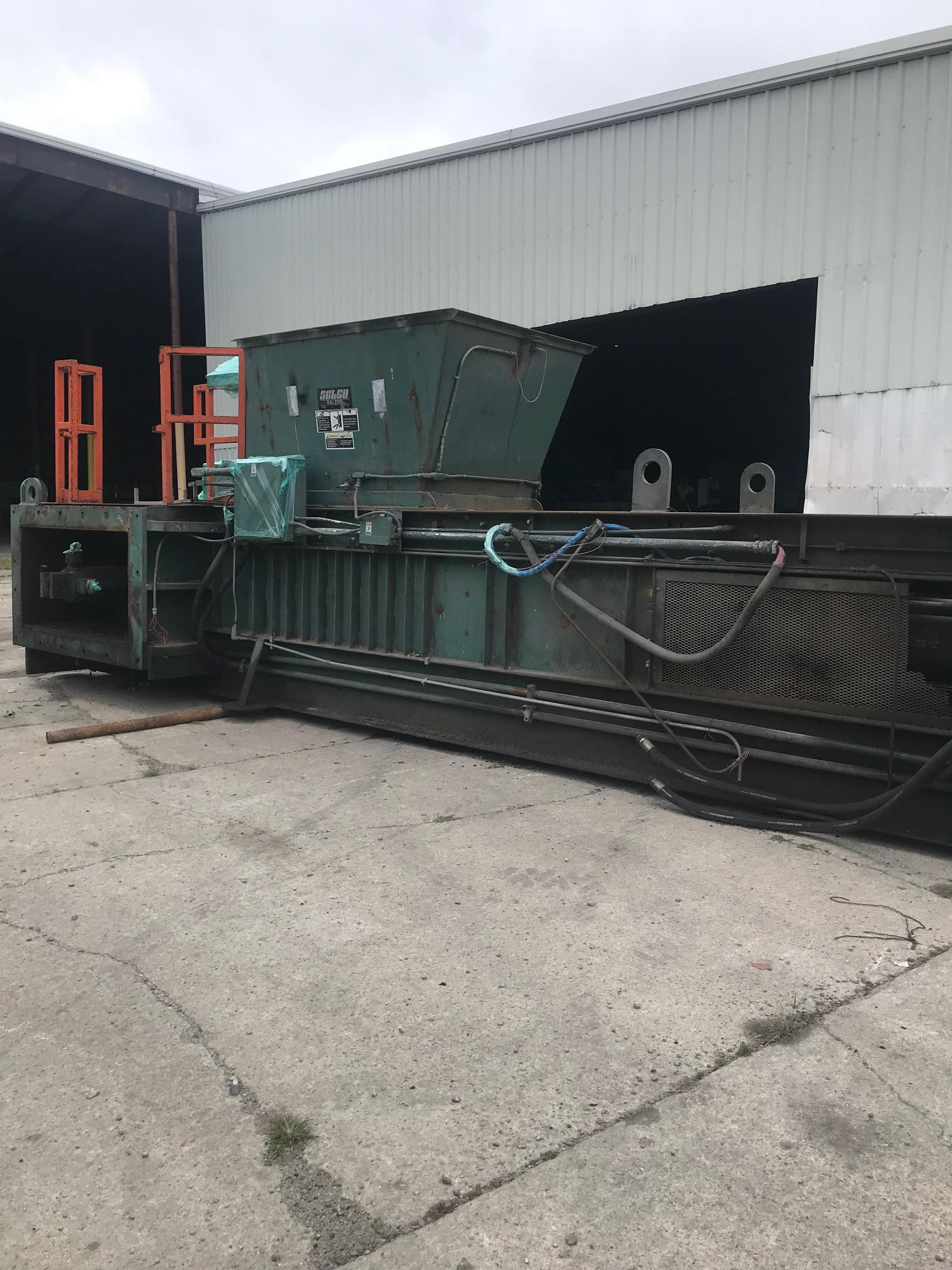 Used Harris / Selco 516N Two Ram Auto Tie Horizontal Baler in Wanatah ...