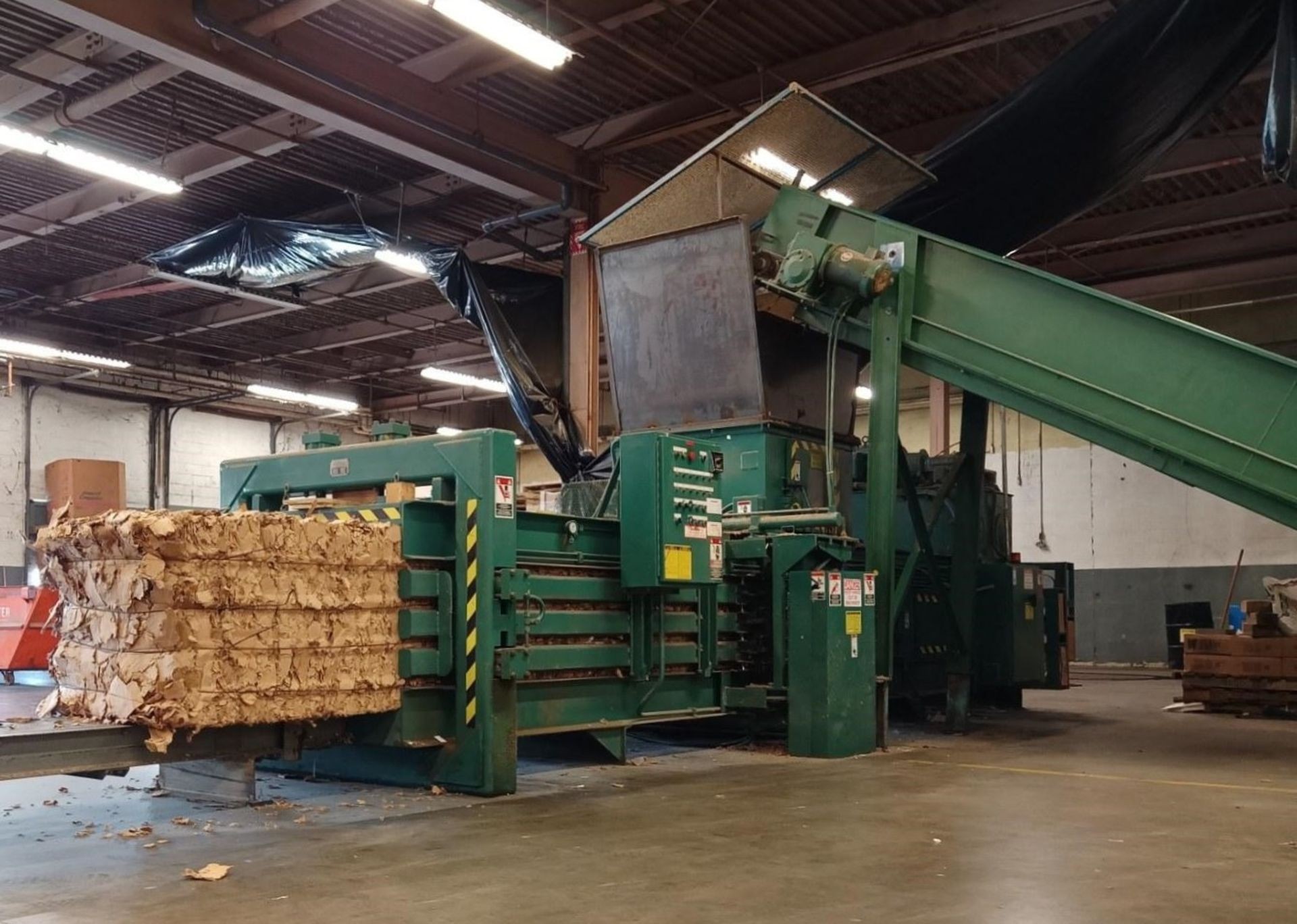 All Used Single Ram Open End Auto-Tie Horizontal Balers listing for ...